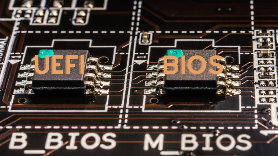 Как обновить BIOS на ПК - CQ